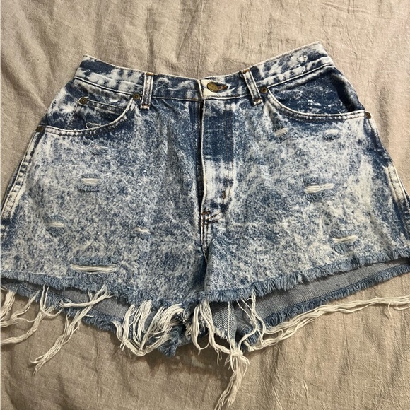 chic | Shorts | Vintage Acid Wash Cut Off Distressed Denim Shorts ...